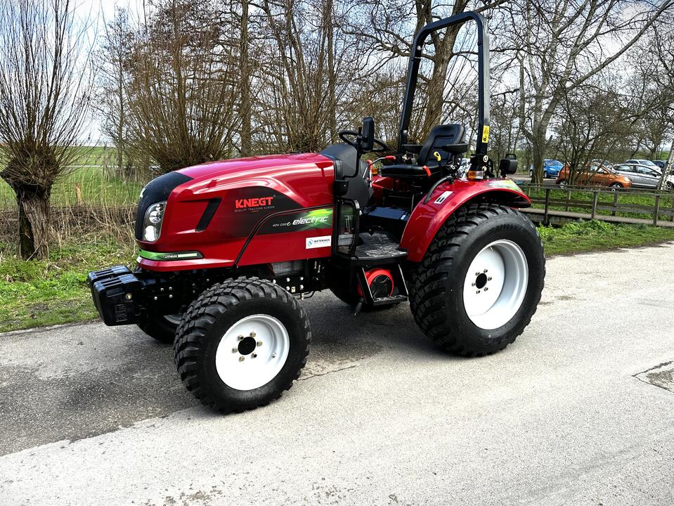 Knegt 404G2E elektrische tractor (demo tractor, eventueel verhuur ...