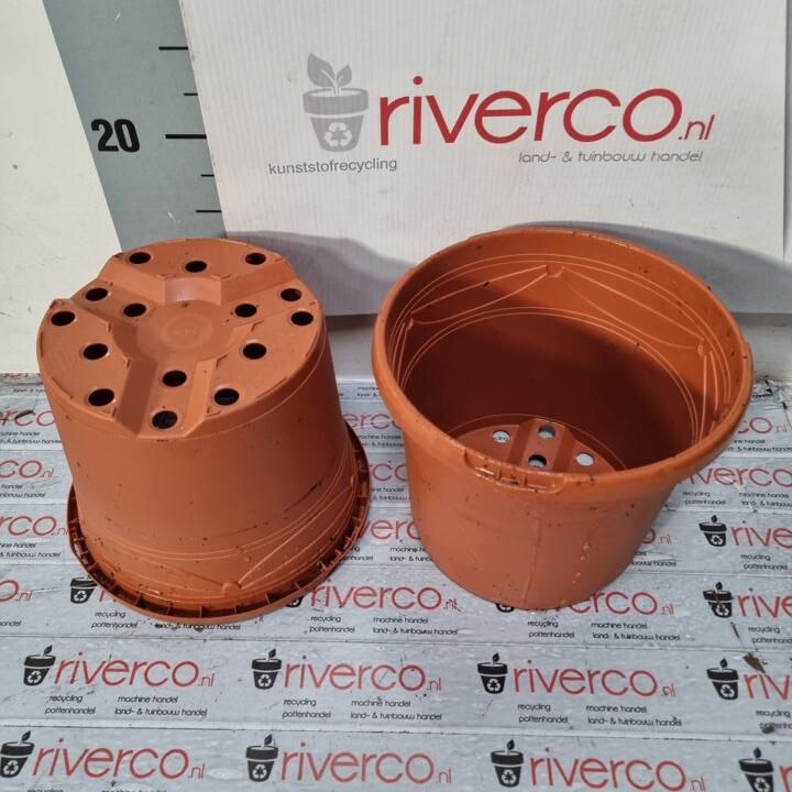 TE KOOP: Sierpot Sandra 21 cm = 4 liter / Deco-pot 21 cm 4 liter / E ...