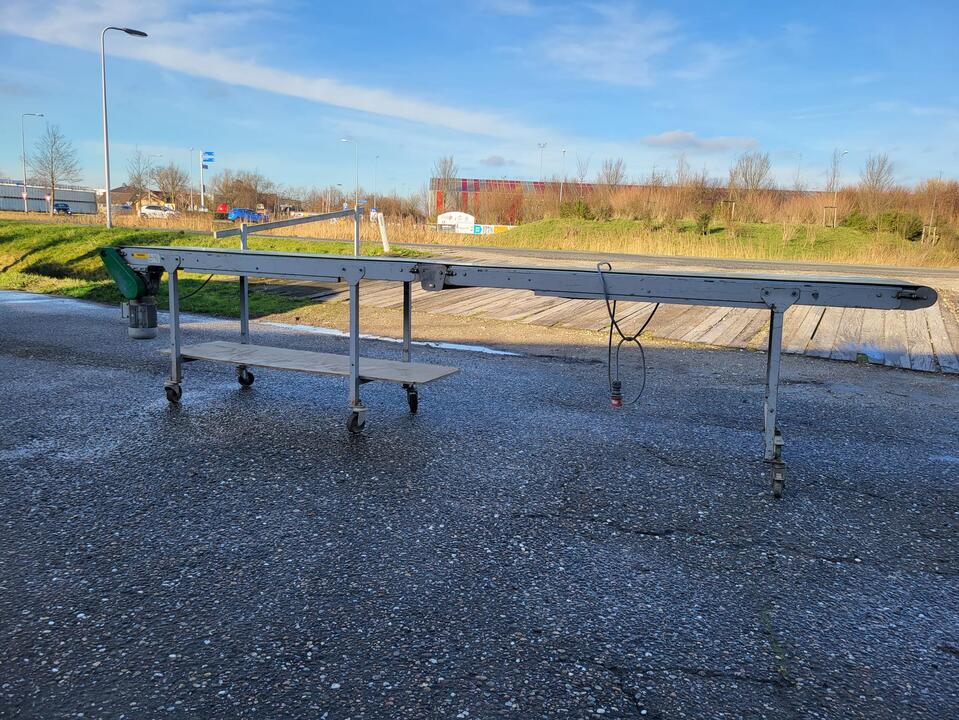 Bercomex lopende band met knik - Tuinbouw Marktplaats